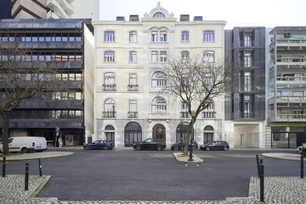Discover the Elegance of DUKE Residences - aedconsulting.pt